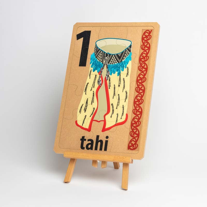Tahi - Korowai custom made in Whanganui Papers – Pakohe Whanganui